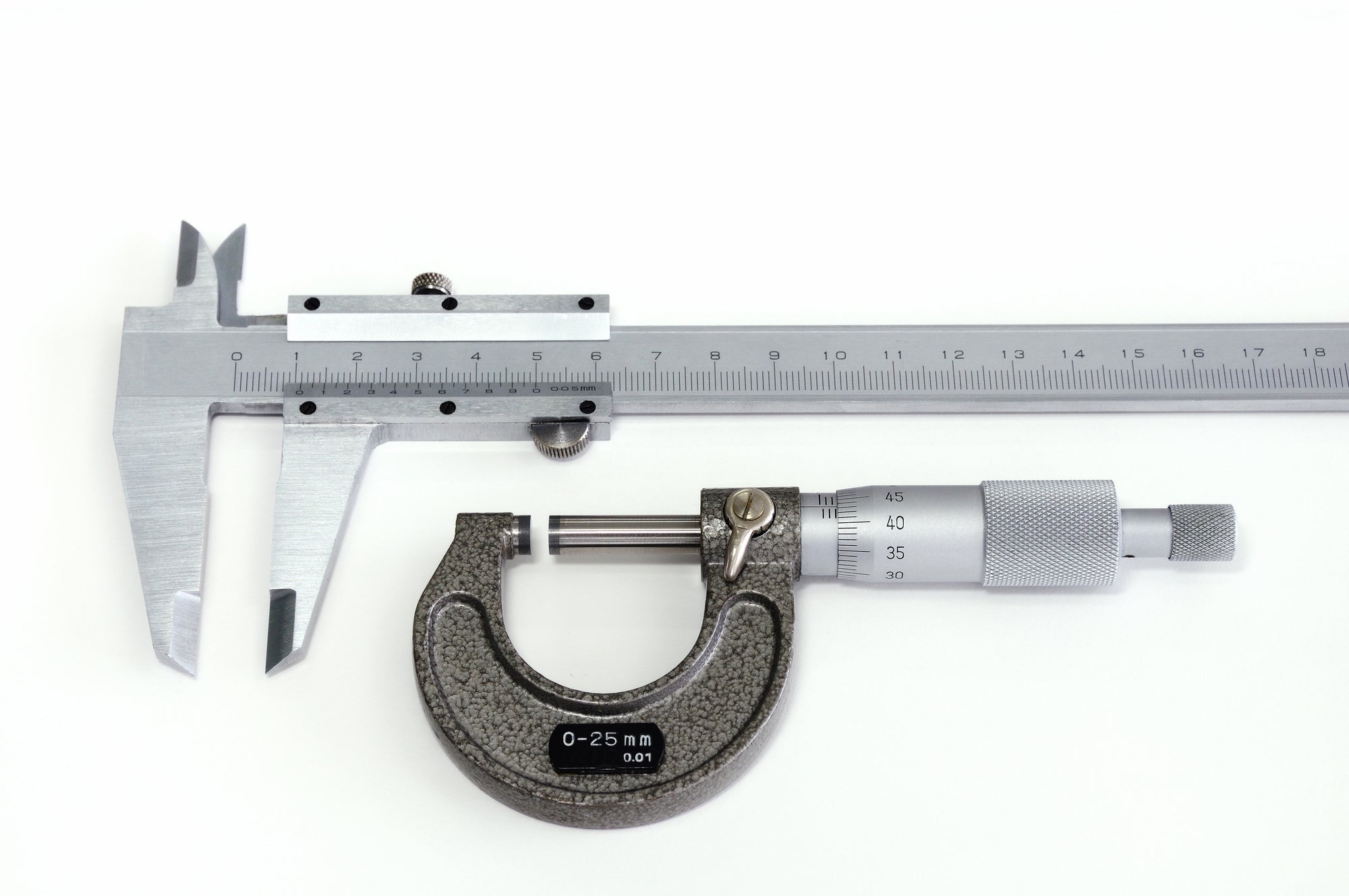 Micrometers vs Calipers: Which Tool Best Fits Your Measurement Needs? – Daitool